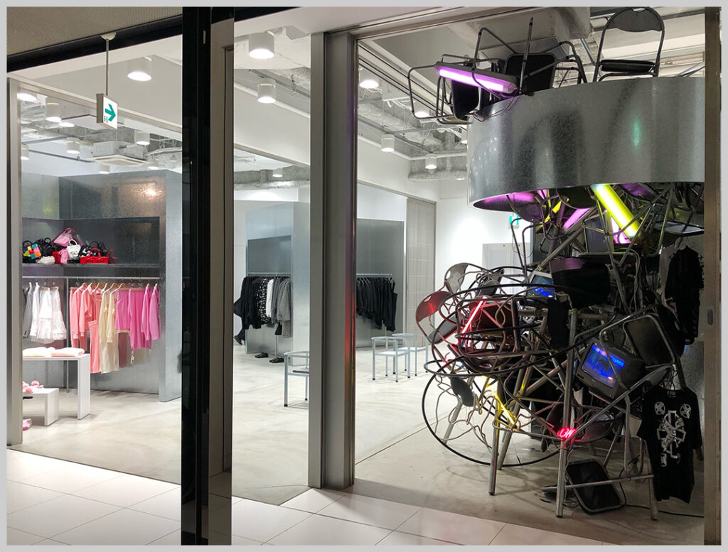 Maison Margiela Omotesando (メゾン マルジェラ 表参道) | Fashion Map Tokyo